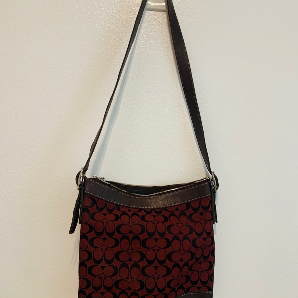 Coach Signature C Logo Canvas Handbag Bag - Gem